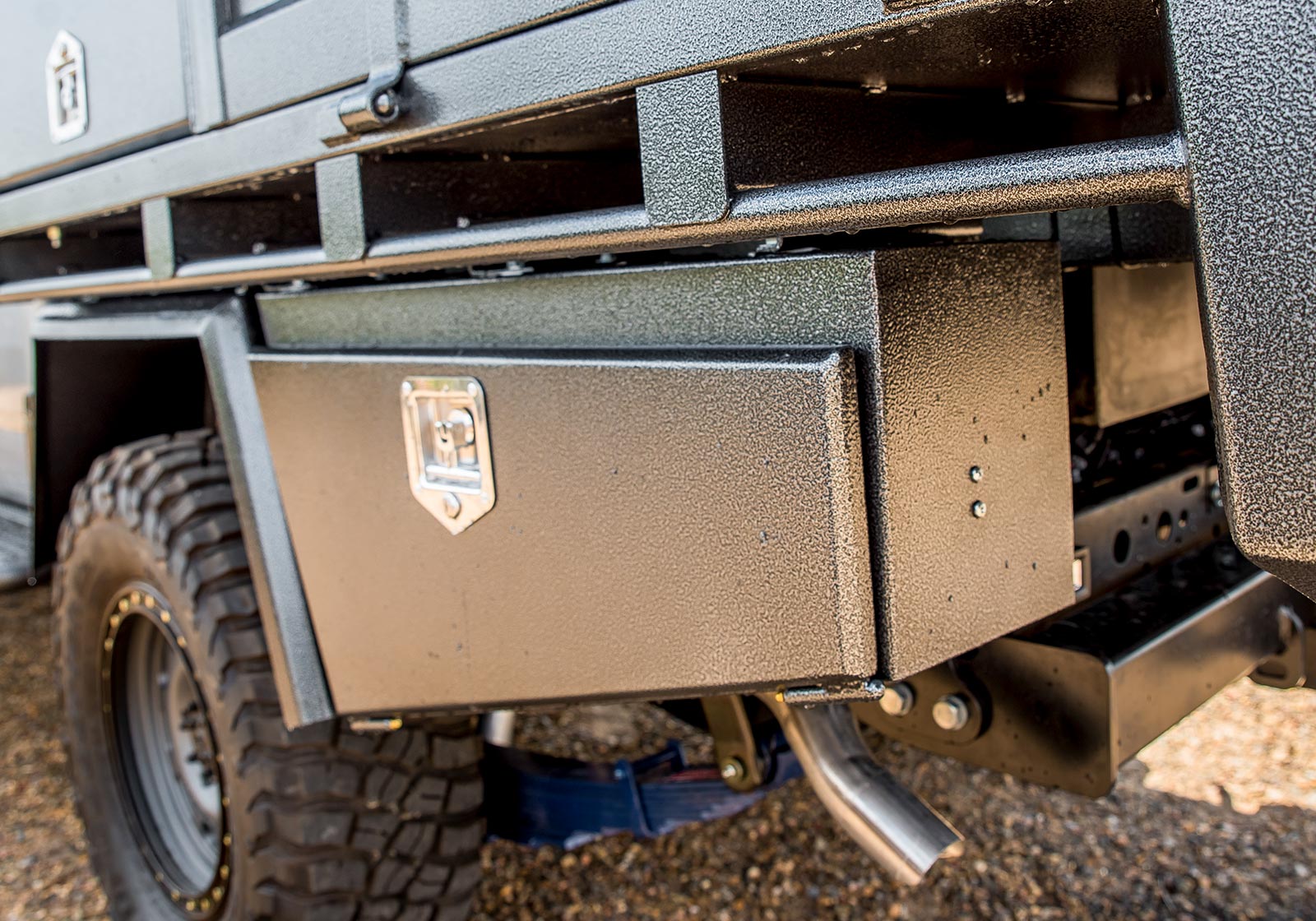 Utility Vehicle Custom Tool Boxes, Ladder Racks & Accessories - Ozmac ...